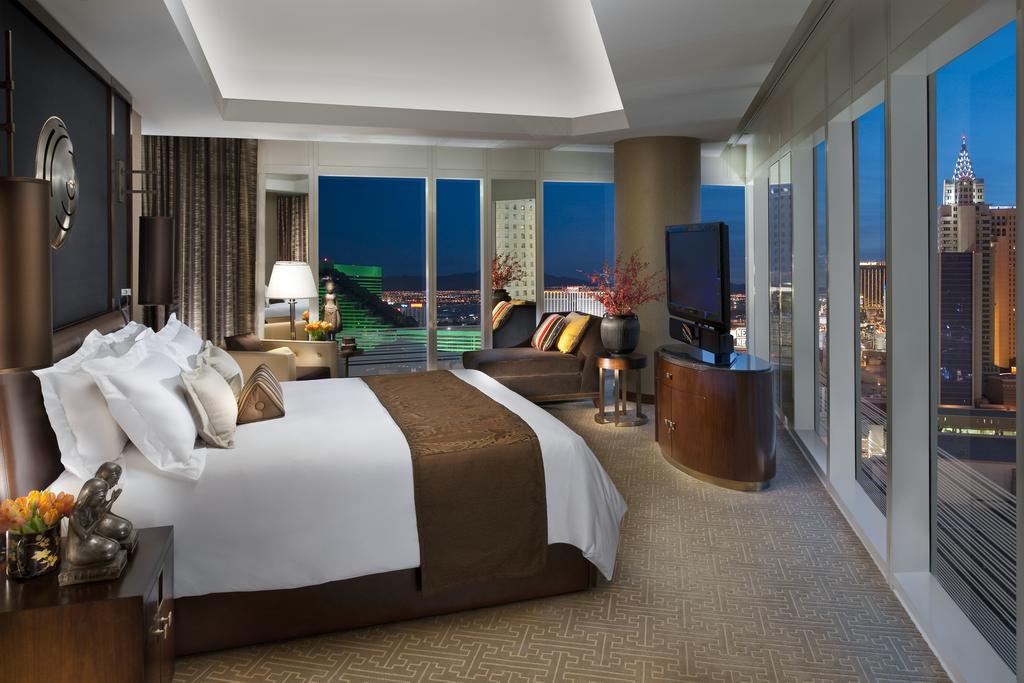 Suites at Waldorf Astoria Las Vegas